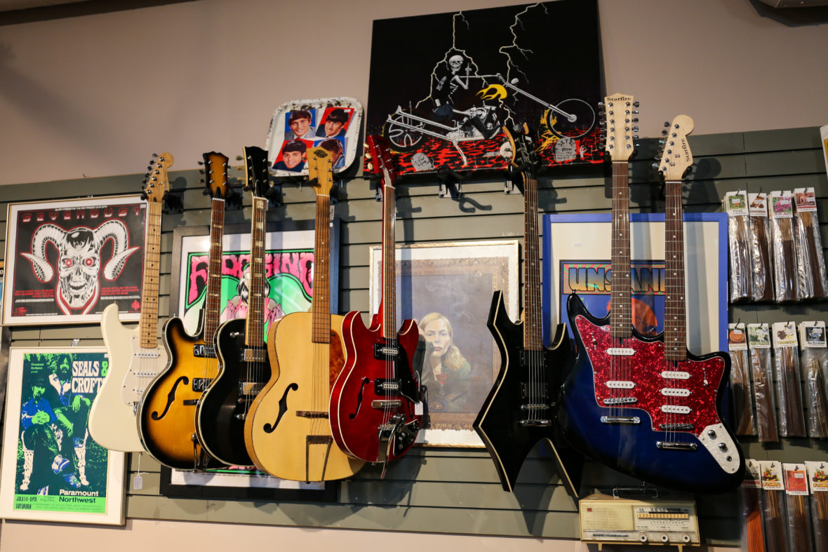 Antique hunter finds stories in timeless treasures | CBC News