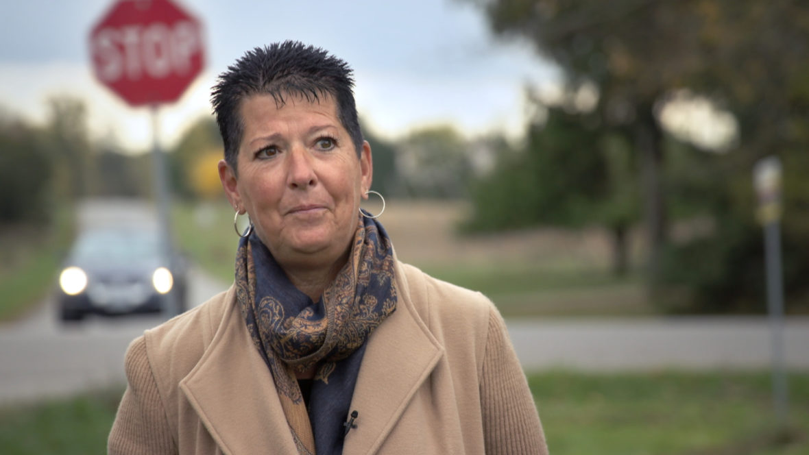 He has a history of violence. And he’s a police officer | CBC News