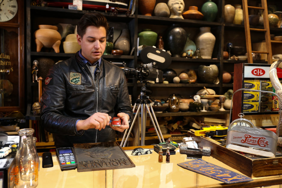 Antique hunter finds stories in timeless treasures | CBC News