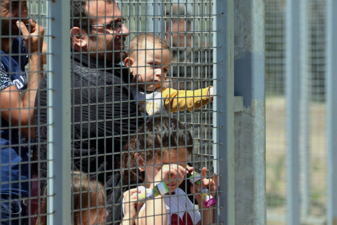 Walled world: Lessons from Europe's border barriers | CBC News